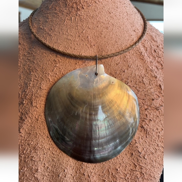 Vintage | Jewelry | Large Abalone Shell On Flexible Tan Leather Look ...
